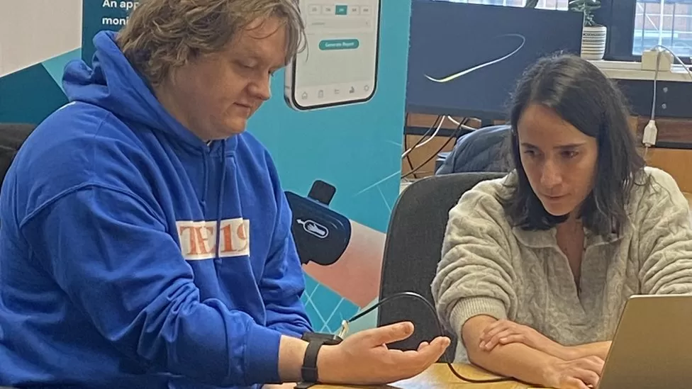 Life-changing wrist device significantly reduces tics in Tourette ...