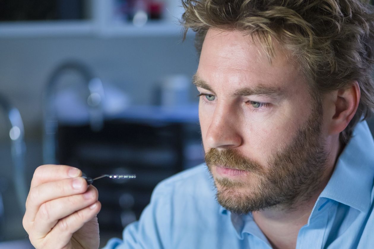 Small brain device proves big game changer for severely paralysed ...