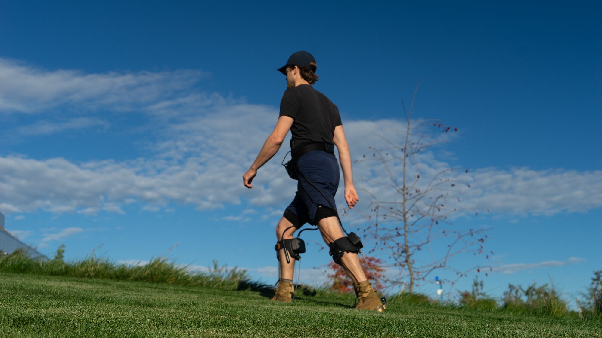 A personalized exosuit for real-world walking - The Brighter Side of News