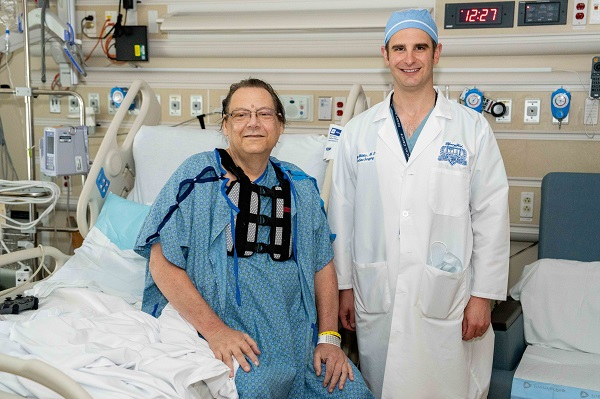 Michigan surgeons conduct first beating-heart transplants - The ...