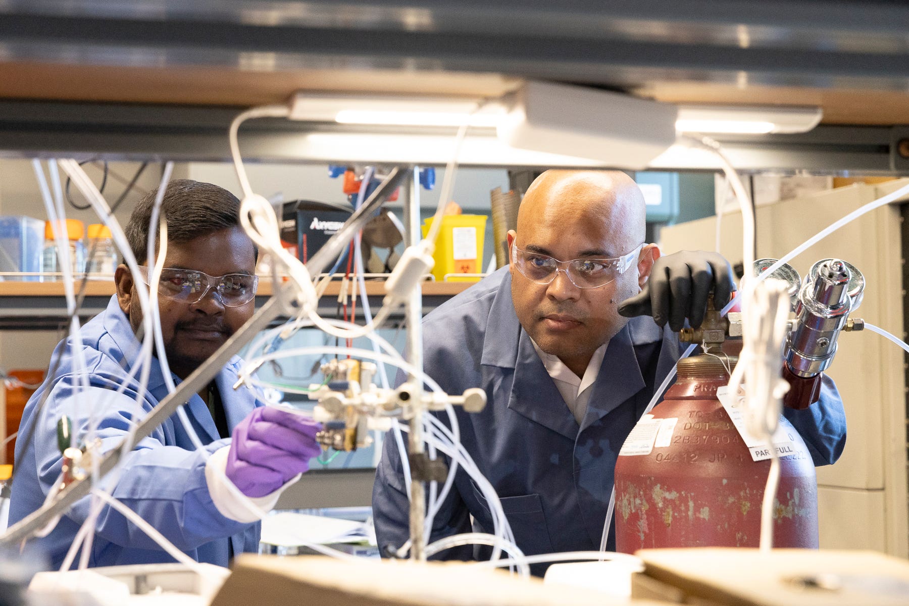 Innovative new process makes hydrogen from solar power and agricultural ...