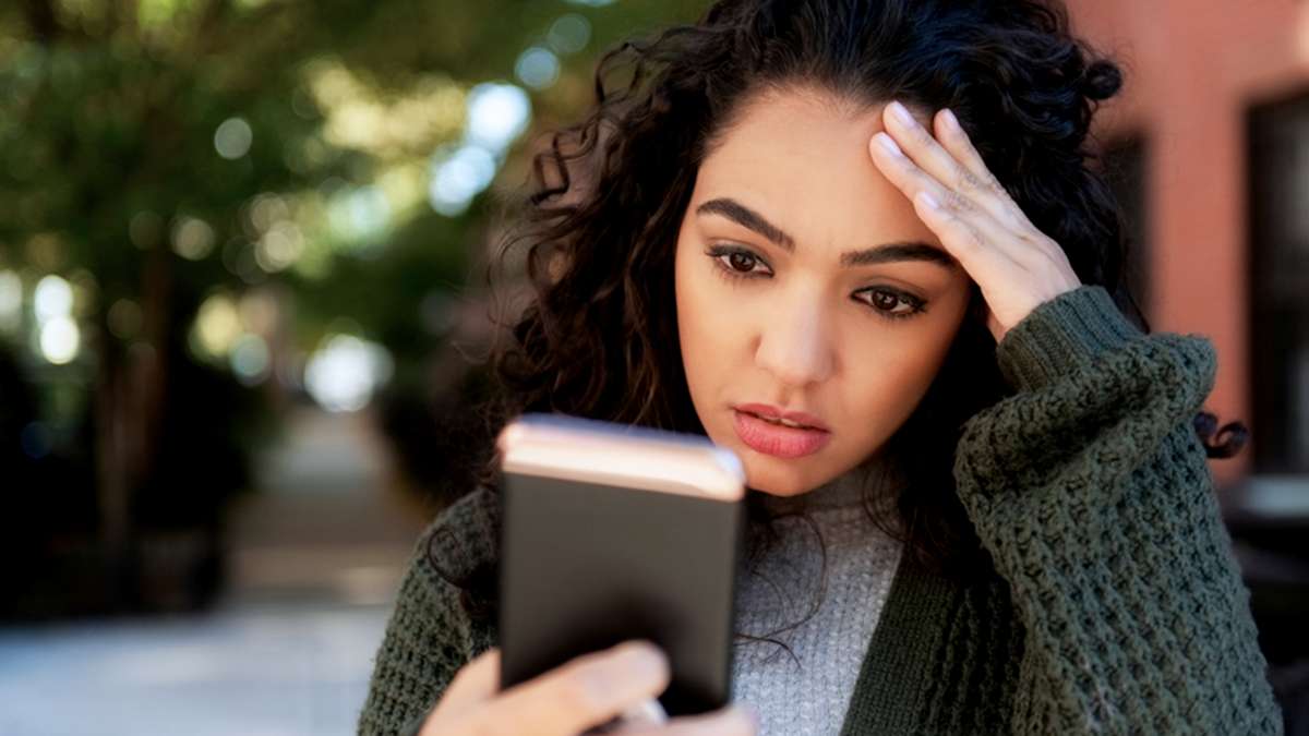 Why swiping through online videos can make you more bored, not less ...