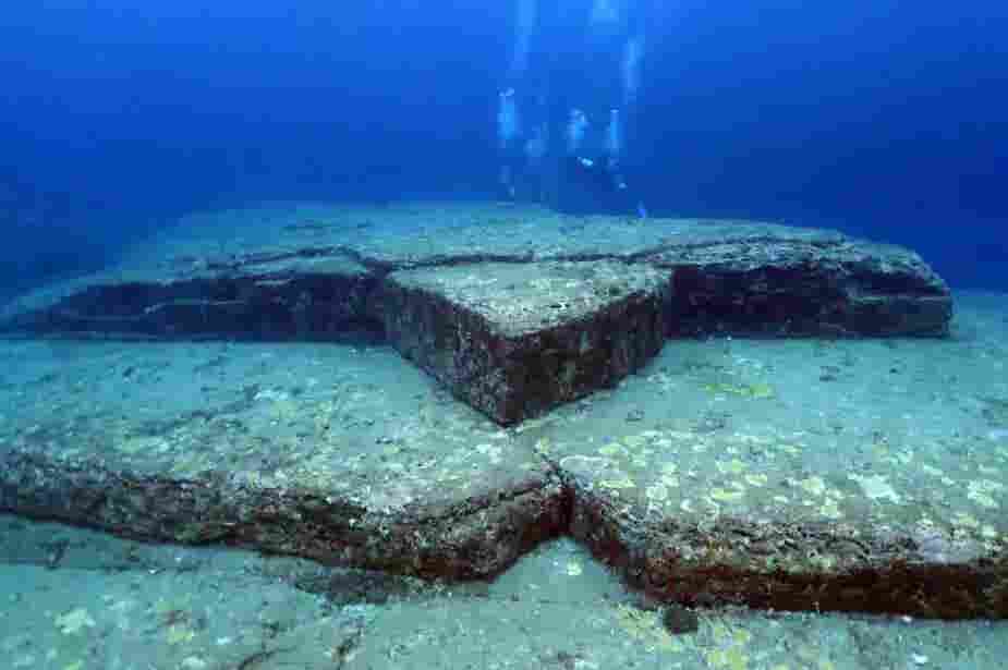 Japan's 10,000-Year-Old Underwater 'Pyramid' Is Still One of the World ...