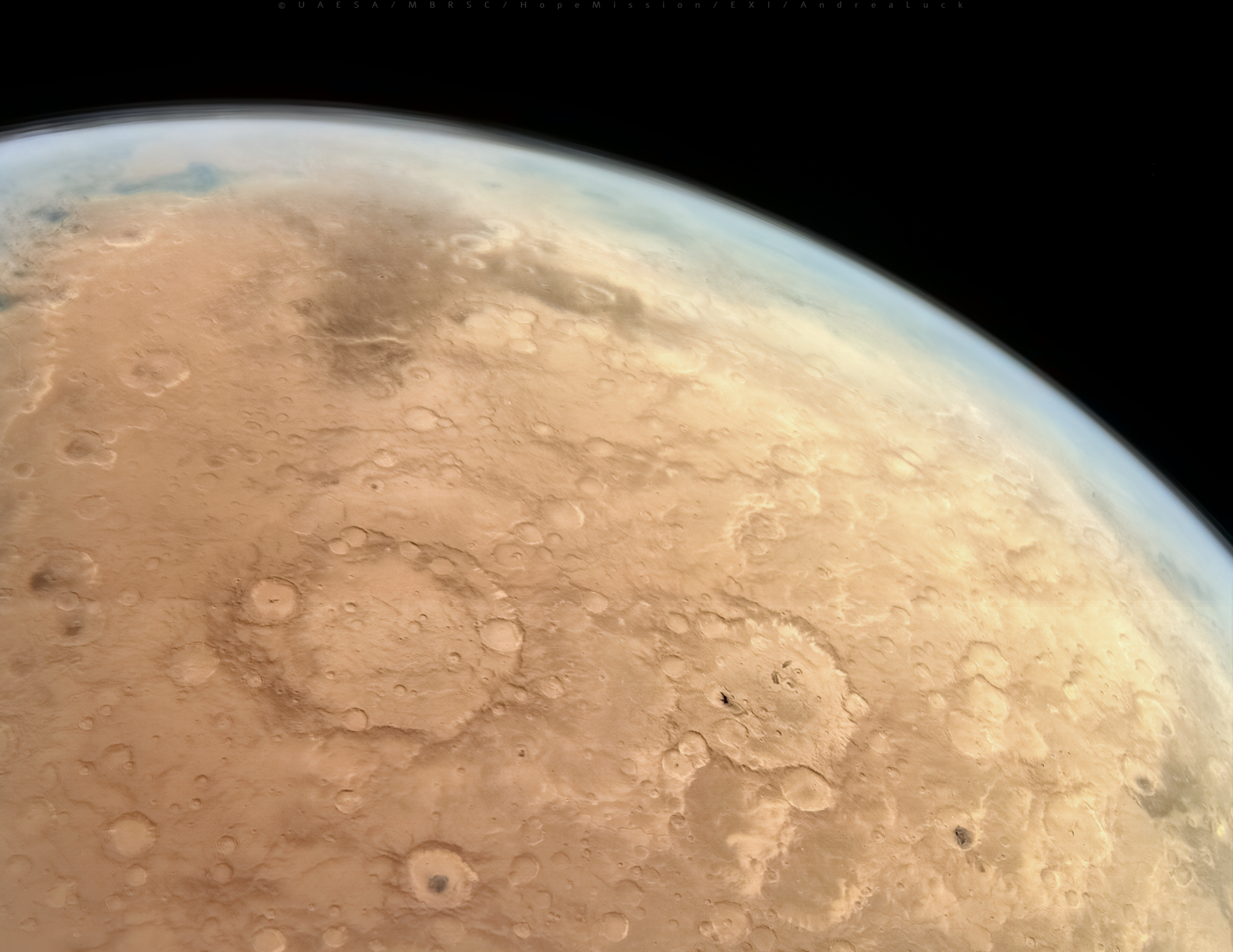 Astronomers discover first evidence of hot water on the surface of Mars ...