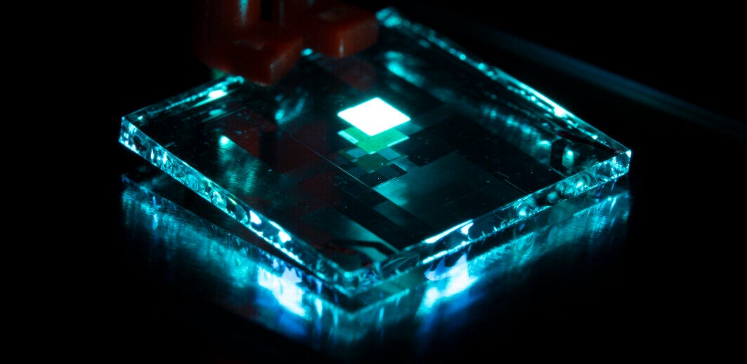 New discovery substantially increases the brightness of OLED displays ...