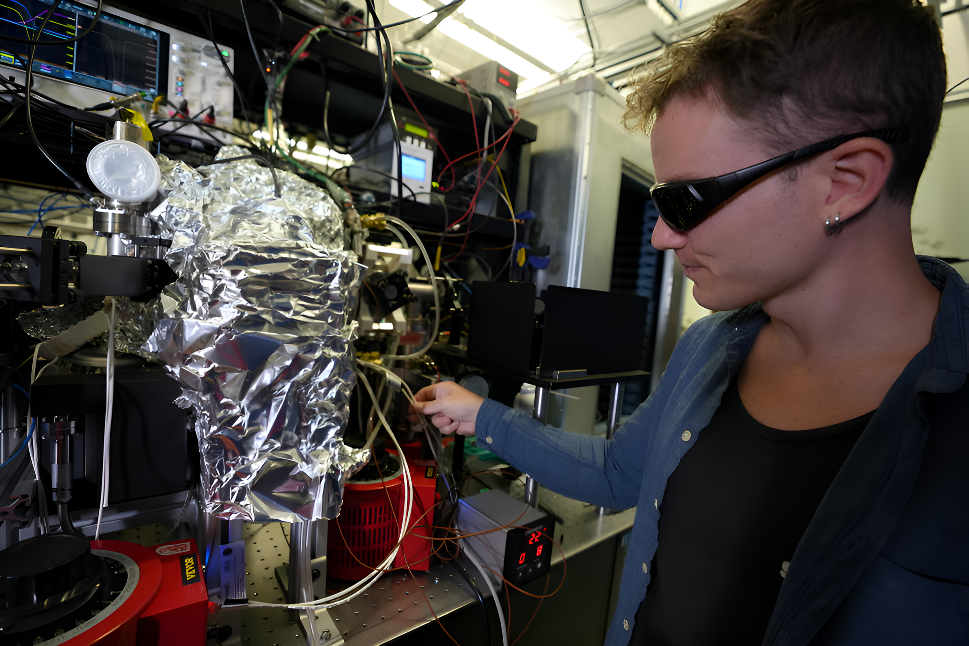 Next-gen quantum thermometer revolutionizes how we measure heat - The ...