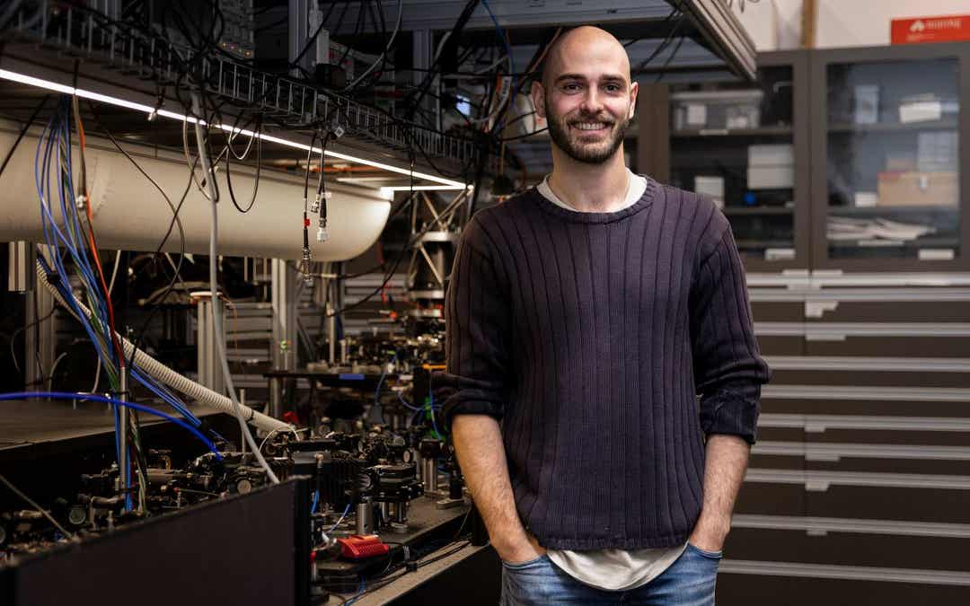 New quantum discovery challenges Heisenberg's uncertainty principle ...