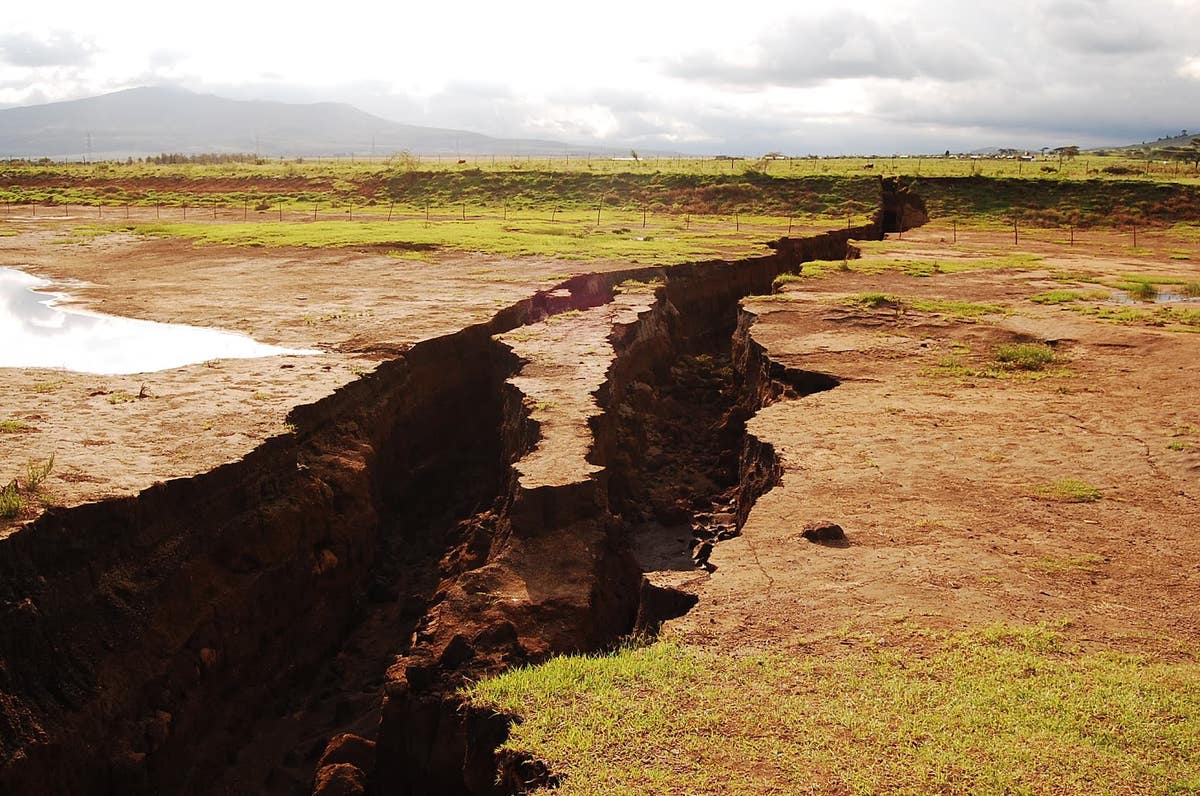 Continental splits spark new volcanic activity for tens of millions of ...
