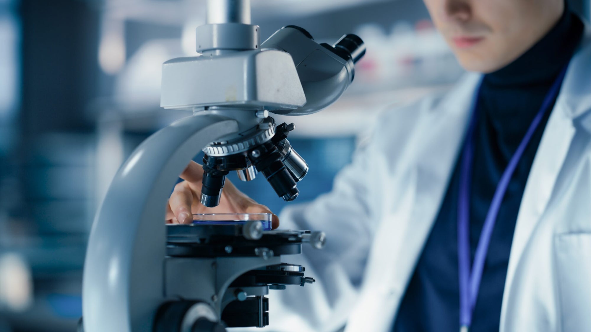 New deep-UV pocket scope provides instant molecular imaging - The ...