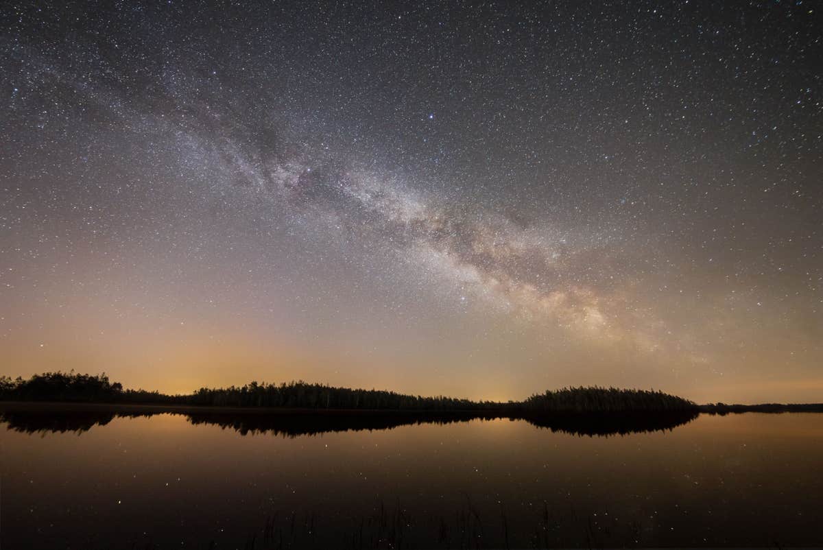 Milky Way neutrino map predicts how many ghost particles will reach ...
