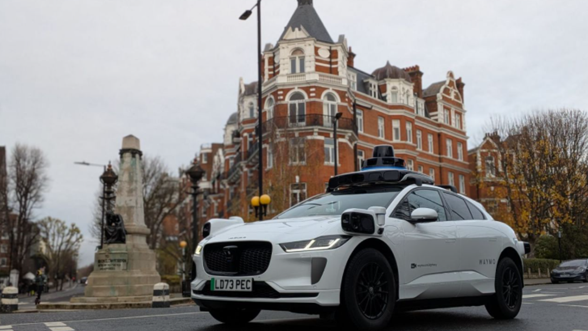 Why do self-driving cars crash? King’s College London researchers think ...